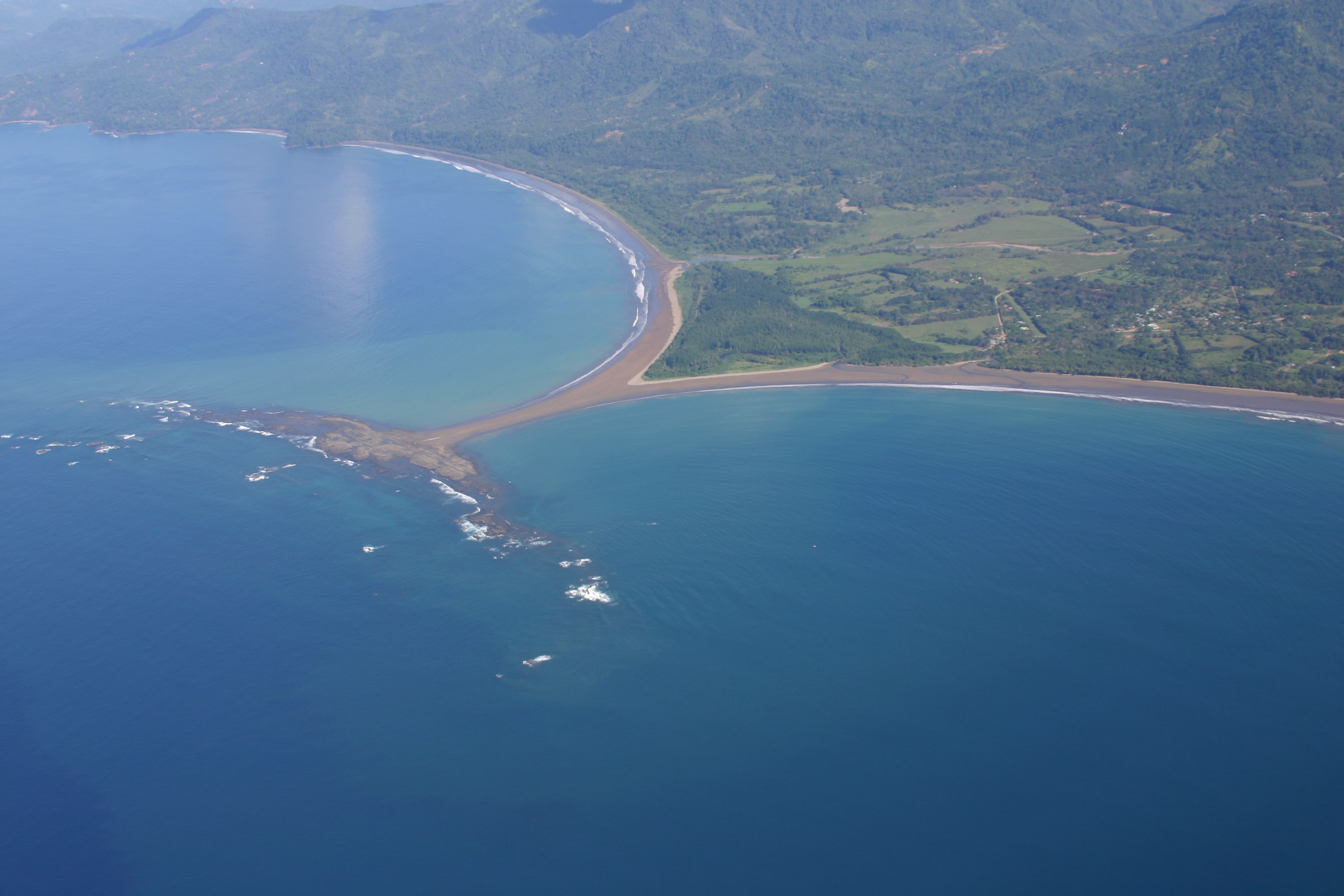 Costa Rica beaches | Playa Ventanas | Playa Dominical | Playa Ballena